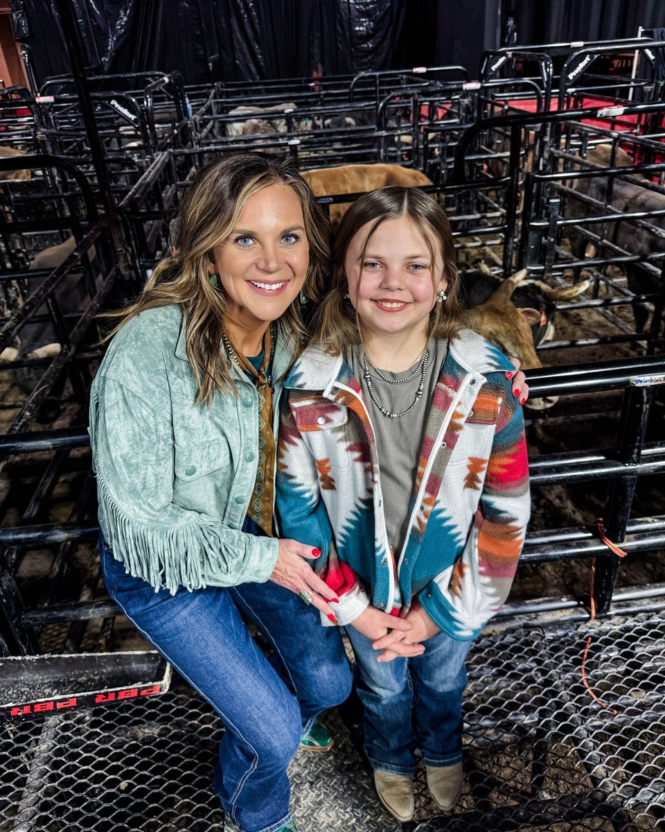 Living a Life of Grit & Grace – Amanda Radke